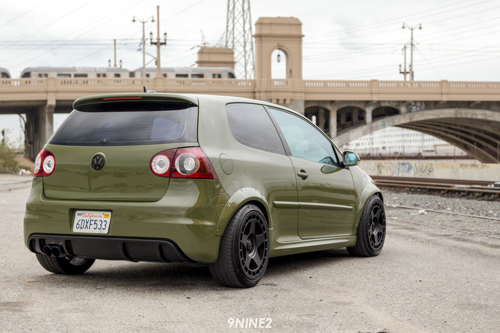 FIFTEEN52 VW MK5 GTI - AWE